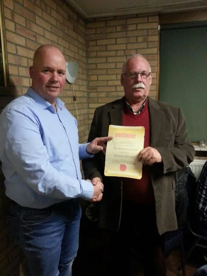 Afscheid voorzitter Oranjevereniging Westerhaar | Twenterand | tubantia.nl