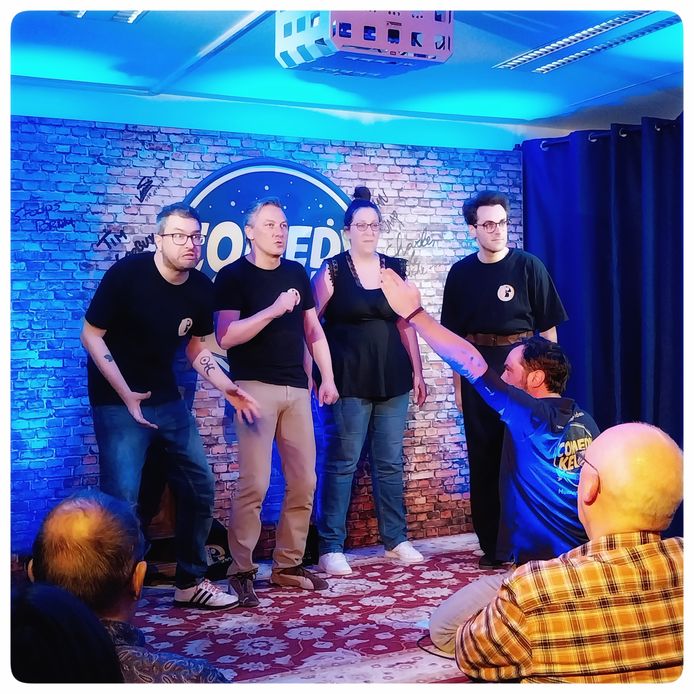 De Sinatra’s brengen improvisatie in Comedy Kelder | Deinze | hln.be