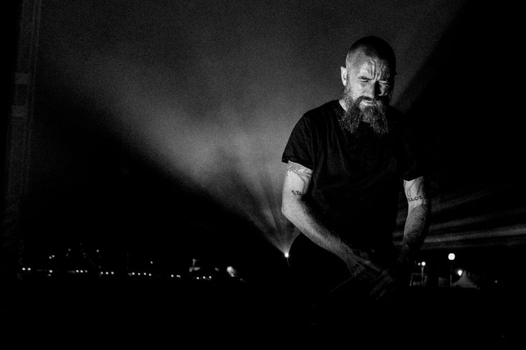 Slotdag Alcatraz: Het beestige liefdesspel van Amenra had langer mogen ...