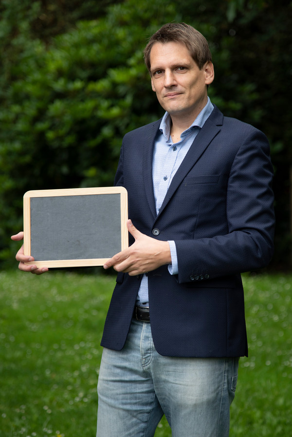 Lessen van corona: omgangsvormen | Foto | gelderlander.nl