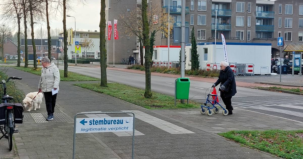 Geen rij wachtenden meer in Osse wijk Ussen met zes (!) stembureaus op ...