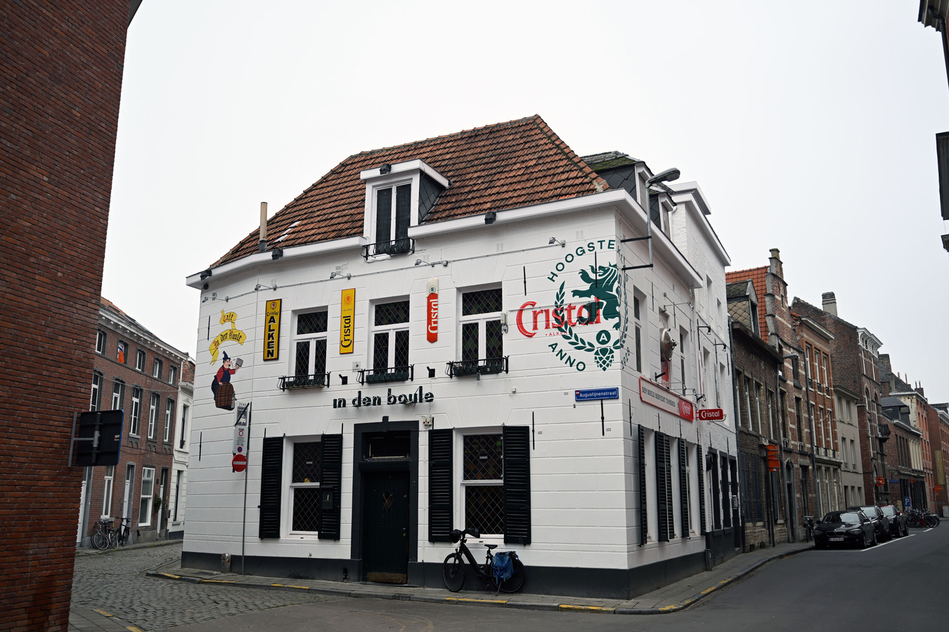 Nadat deuren maandenlang potdicht bleven: legendarisch studentencafé ...