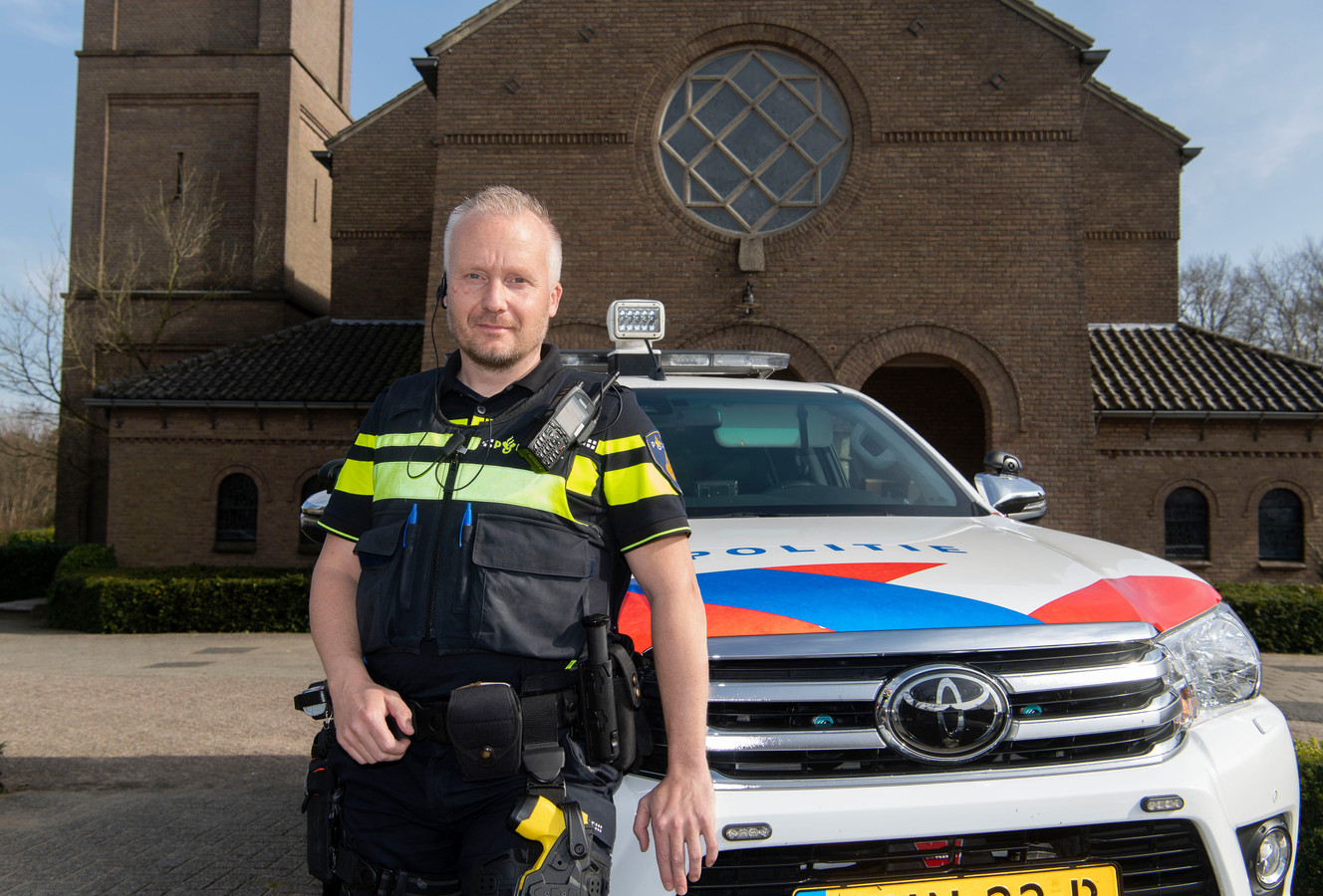 Edwin Rozema is de nieuwe wijkagent voor Ambt Delden: ‘Problemen op ...