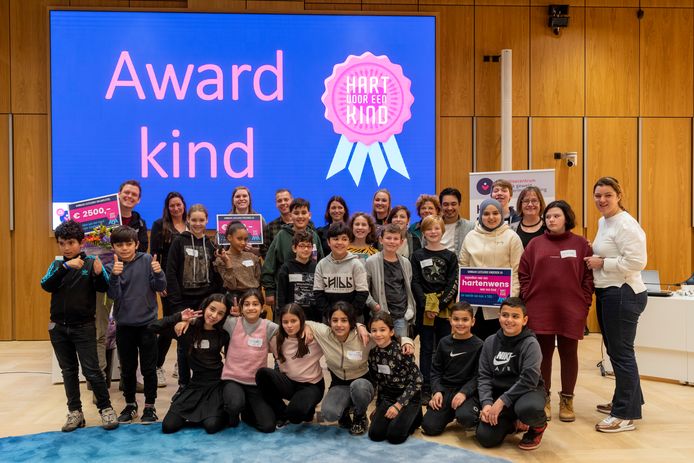 Joudi Alfares, Maaike Sweep en Stronk Maakt winnen Hart voor een Kind Award | Tilburg e.o. | bd.nl
