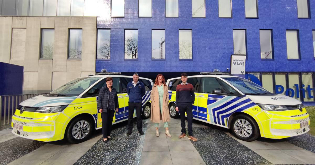 Twee nieuwe ‘Battenburg’ combi’s voor politiezone Vlas | Kortrijk | hln.be