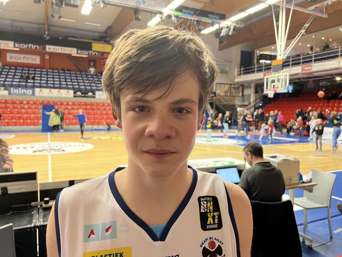 Milan Lefevre debuteerde met Okapi Aalst tegen Limburg: “Ik kan niet ...