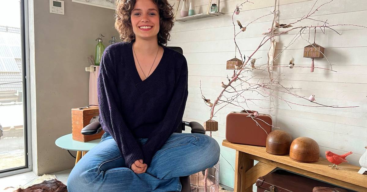 Juniper (17) brengt op geheime locatie 50 minuten solotheater “Over ...