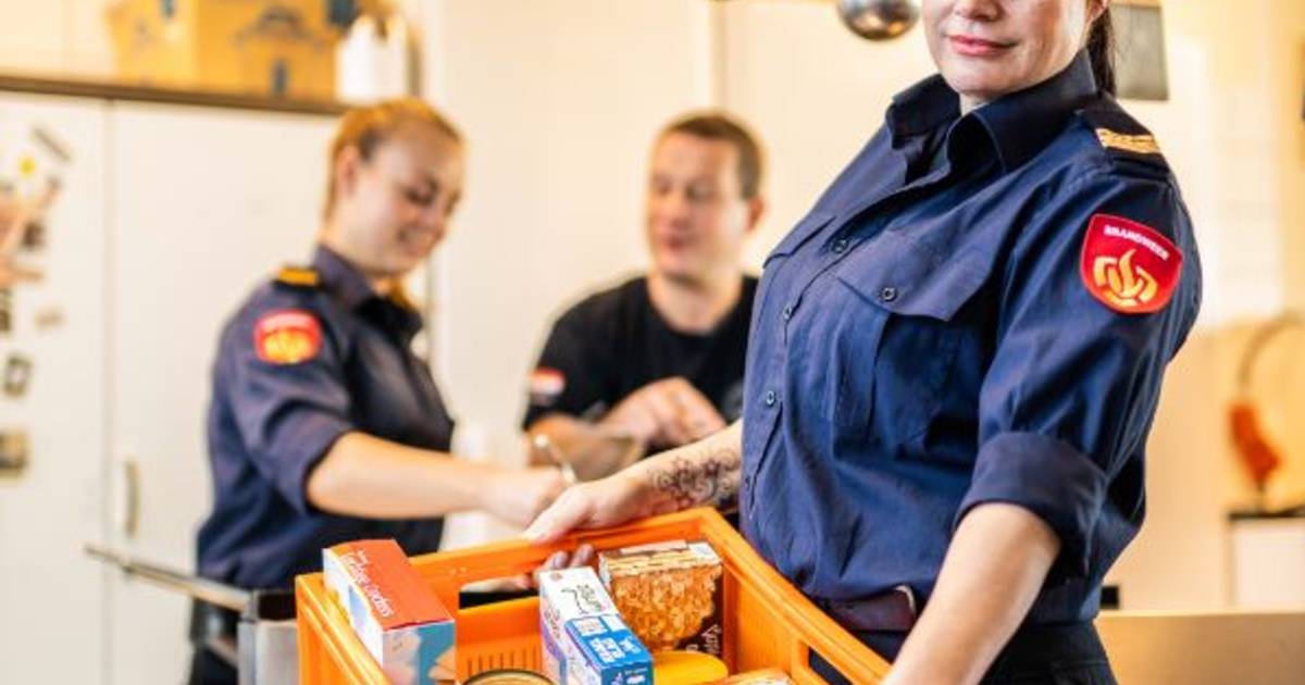 Kerstpakkettenactie van Rotterdamse brandweervrouw Amanda (48) groot ...