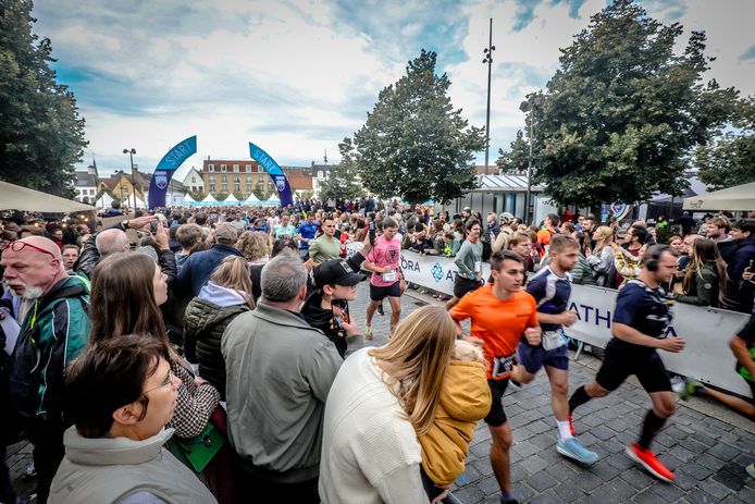 Recordeditie met 9.000 deelnemers voor Great Bruges Marathon: “De ...