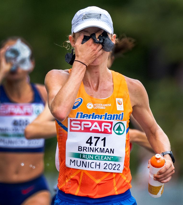 In haar derde marathon loopt onervaren titelfavoriet Nienke Brinkman ... In haar derde marathon loopt onervaren titelfavoriet Nienke Brinkman ...