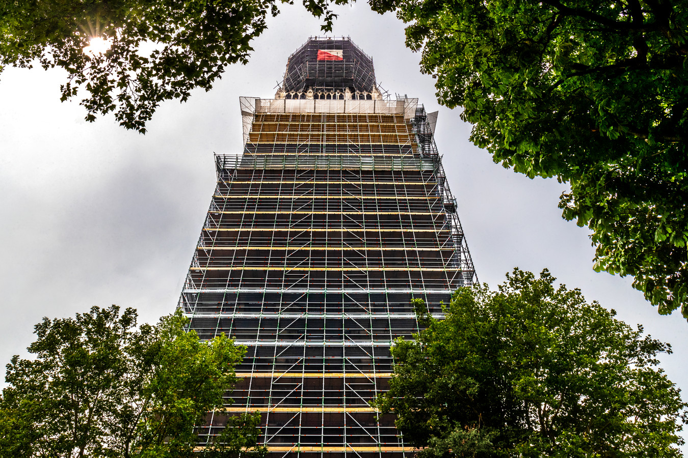 Het klinkt onvoorstelbaar, maar even is overwogen om de Domtoren te ...