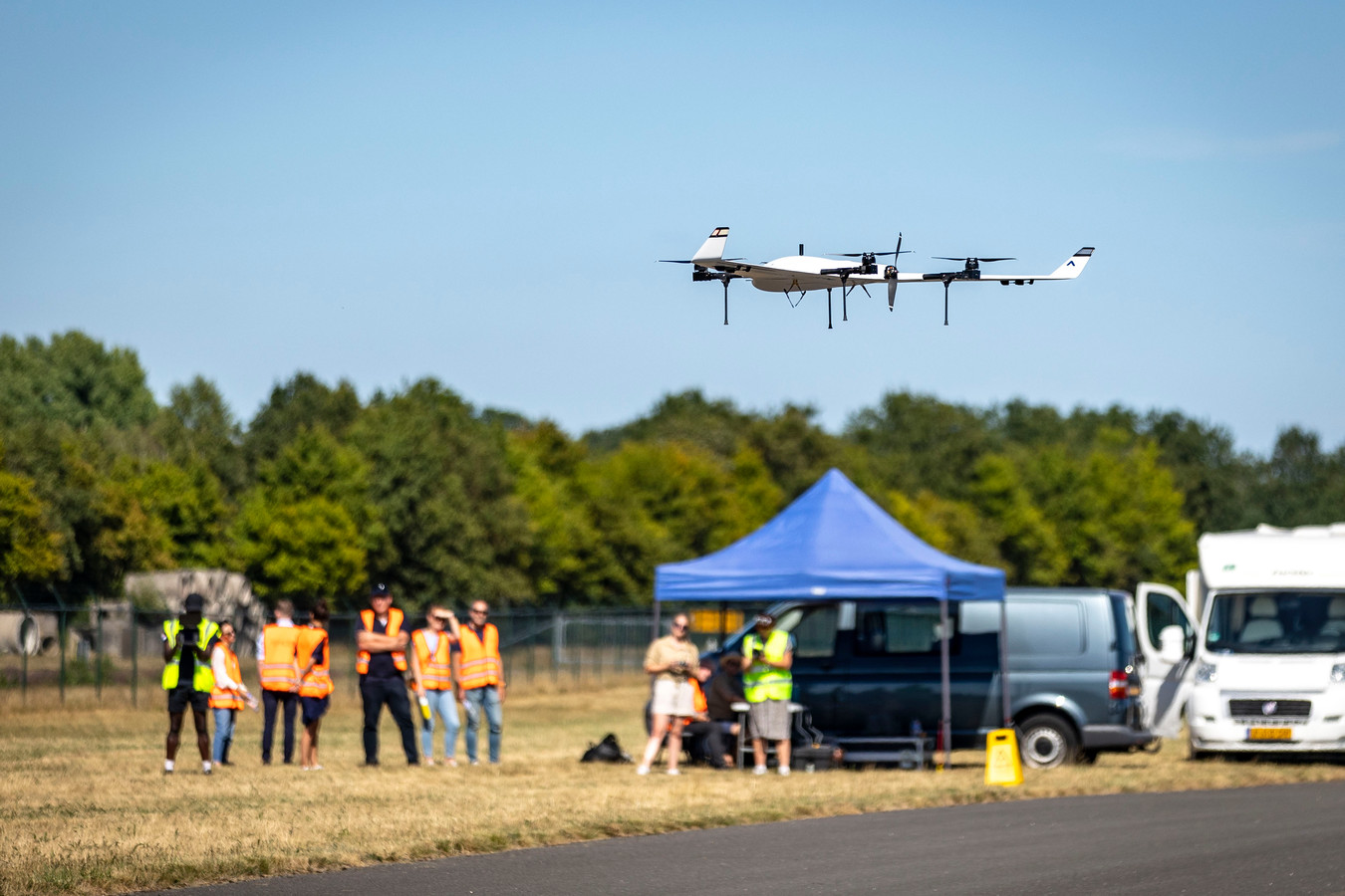 Een drone als brandblusser, of zelfs pizzabezorger? Demo-dag op ...