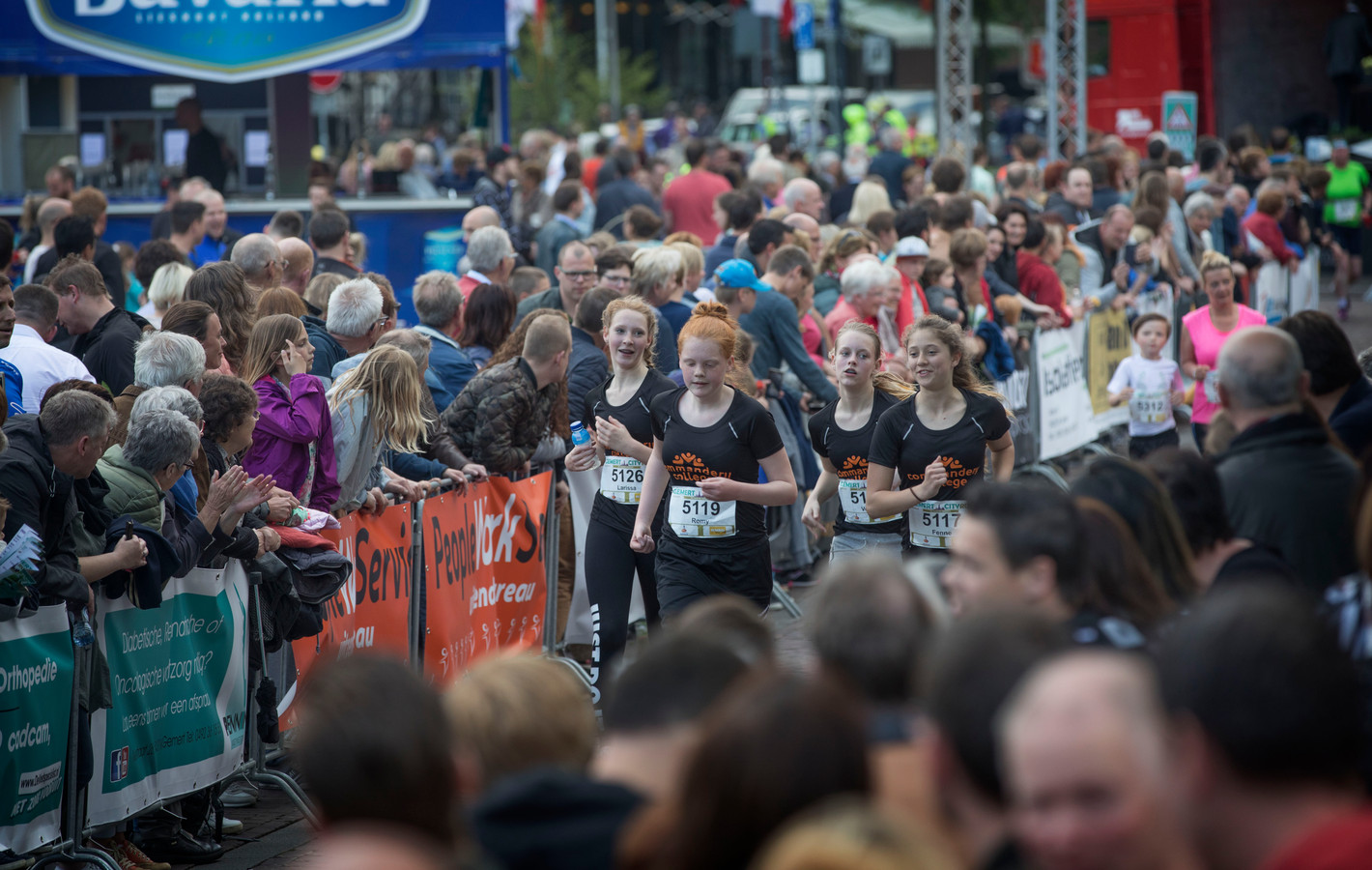 Buurtbus Laarbeek gaat weer rijden; Gemert City Run dit jaar op ...