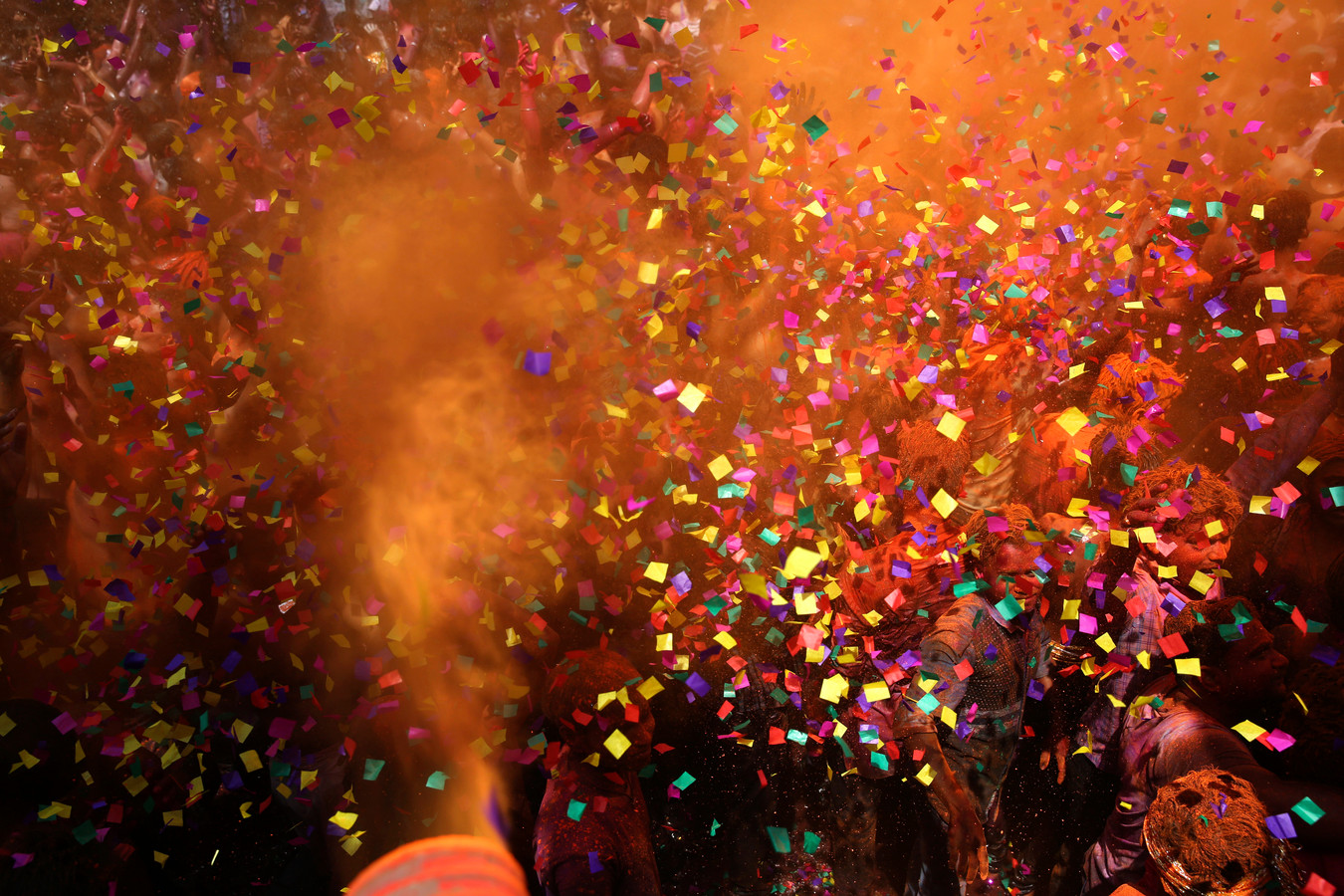 Afrojack geeft startsein voor wereldrecord Confetti Schieten bij ...