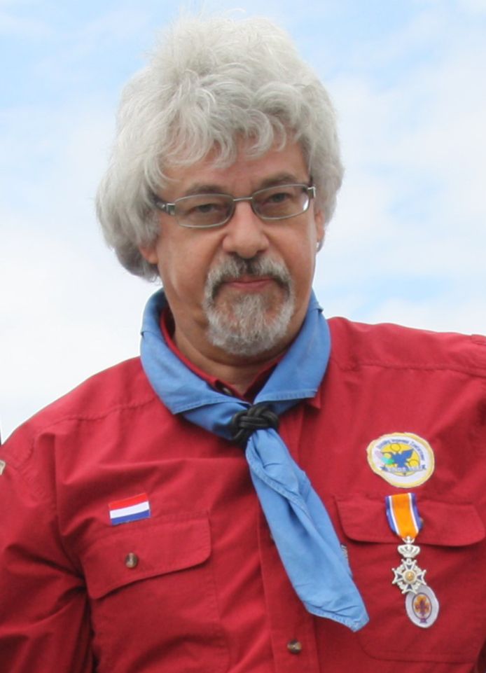 Toen zijn vrouw naar Kenia vertrok werd Adriaan meegevraagd: zijn rol ...