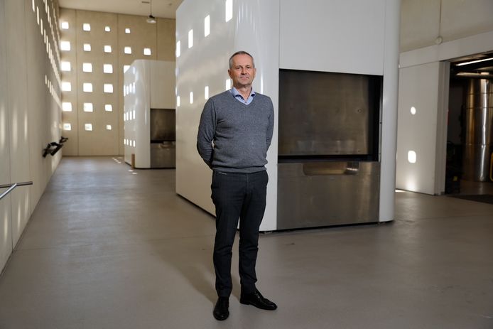 Crematorium in Lochristi zet als eerste in Vlaanderen elektrische ovens ...