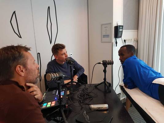 Hardlooppodcast De Pacer: Abdi Nageeye op de massagetafel | Andere ... Hardlooppodcast De Pacer: Abdi Nageeye op de massagetafel | Andere ...