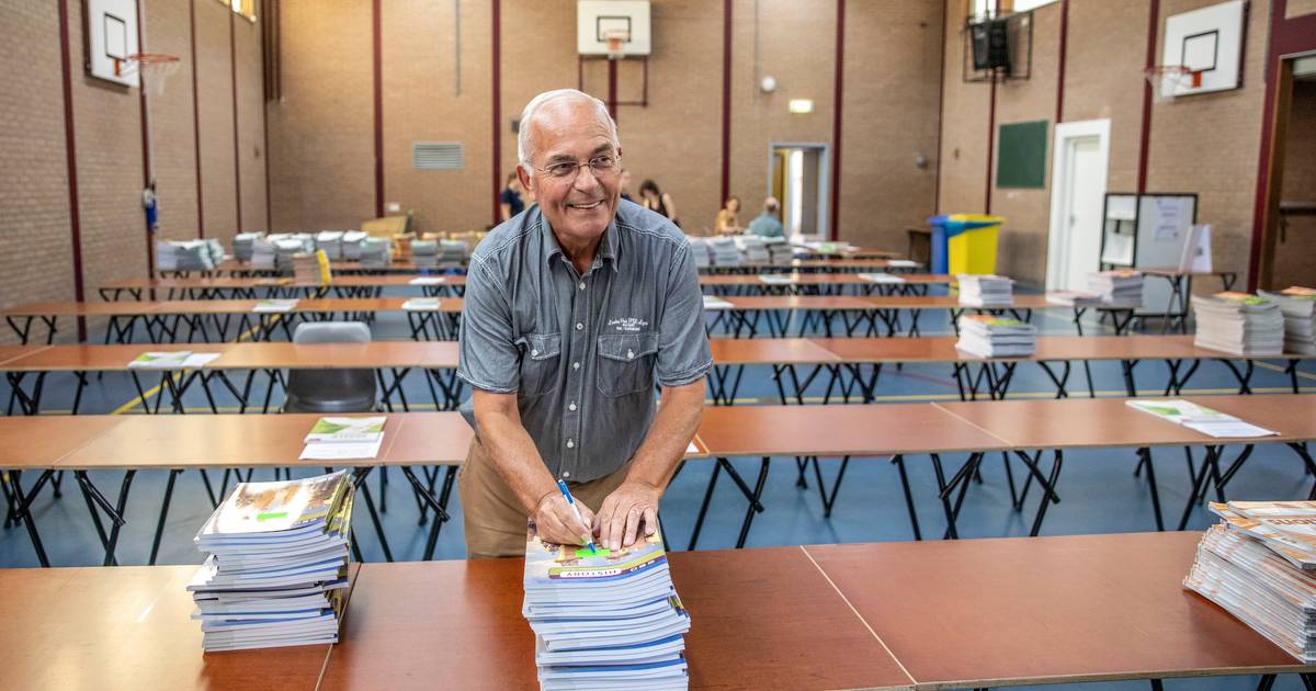 Docent Rien zwaait af na 42 jaar: ‘Ik wilde net als mijn docenten de ...