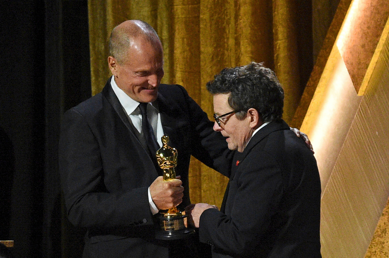 Michael J. Fox dankbaar voor ‘totaal onverwachte’ ere-Oscar | Foto | AD.nl