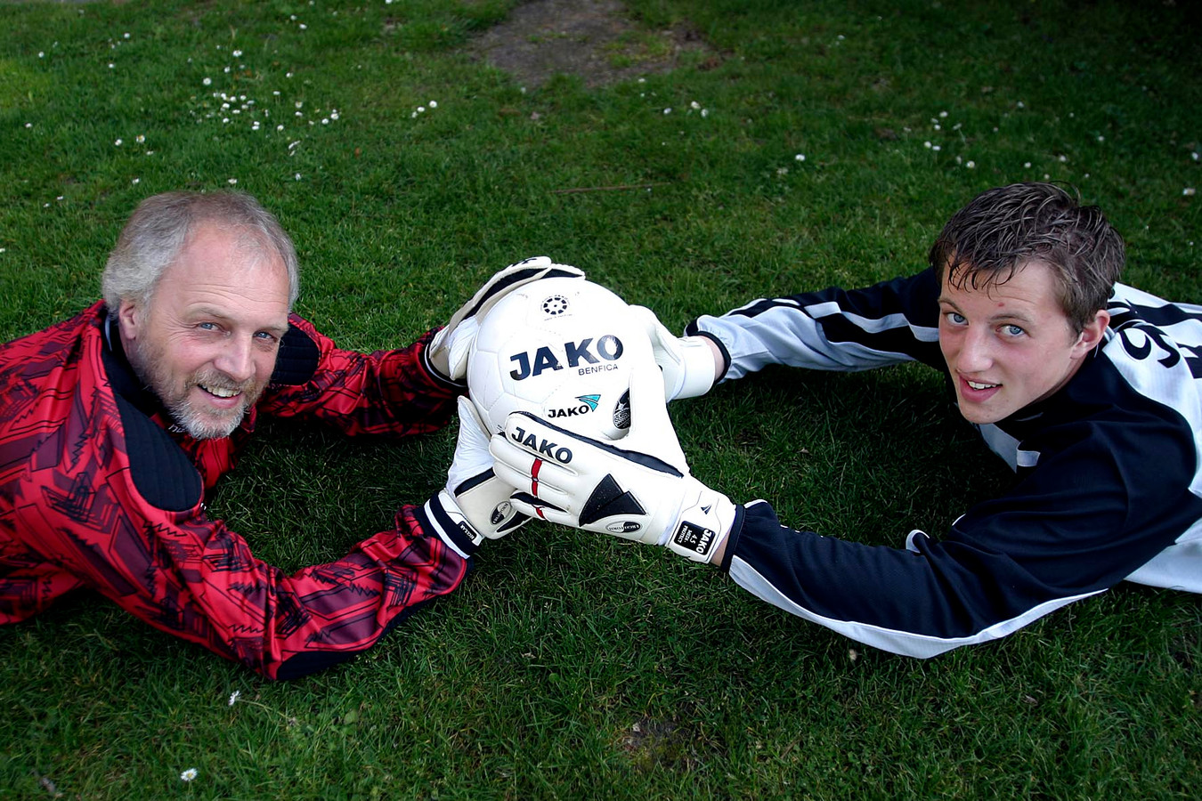 Als jong ventje tanden kwijt en in de etalage als spits: een duik in ...