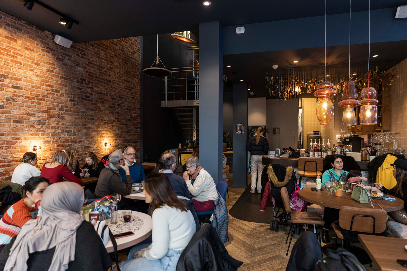 RESTOTIP. Wasbar in Hasselt, waar je hip eet én de was kan doen | Foto ...