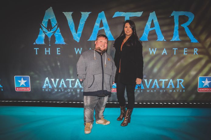 IN BEELD. William Boeva neemt z'n vriendin mee naar première van ...