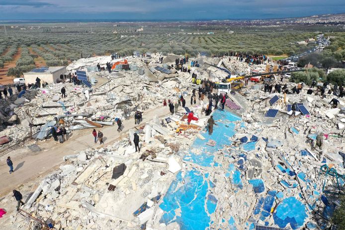 Enorme schade van aardbeving in Turkije en Syrië | Buitenland | AD.nl