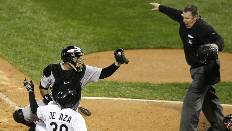 MLB-ref vergeet tussenstand: match tijdje stilgelegd | De Morgen