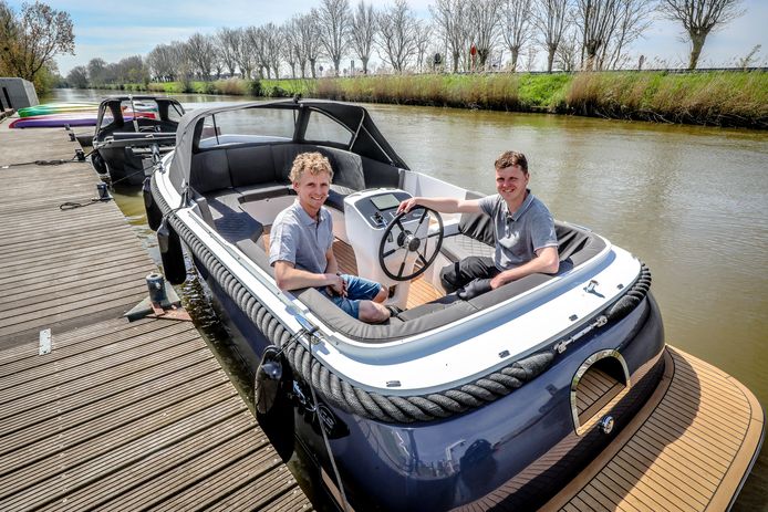 UITTIP. Elektrisch varen op de IJzer in nieuw bootje ‘Stil Genot’: “Met ...