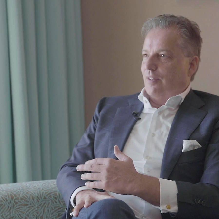 De daverende val van vastgoedmagnaat Roger Lips: een compleet imperium ...