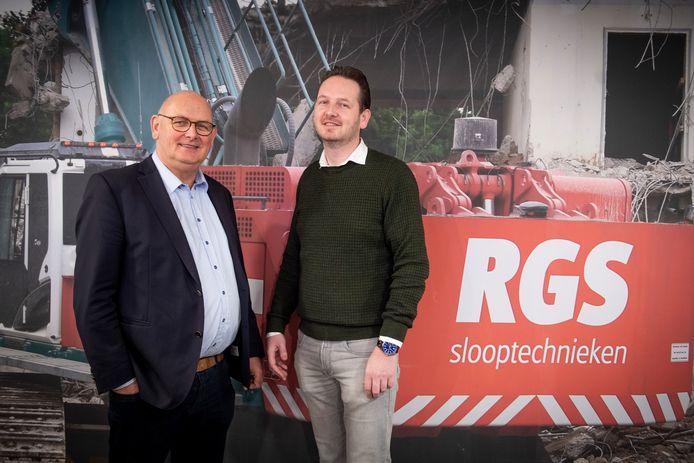 Mannus Nijkamp van sloopbedrijf RGS Rijssen neemt afscheid van ‘mooiste ...