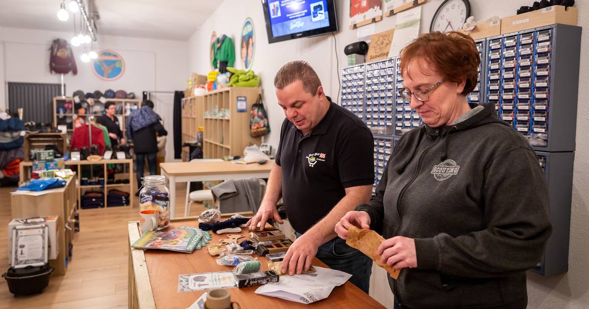 Scoutshop in Eindhoven: een walhalla vol blouses, badges en dassen ...
