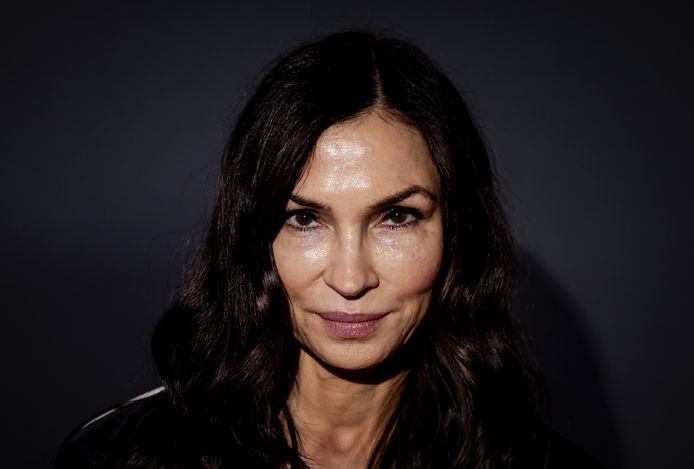 Famke Janssen scoort rol in Nederlandse serie maar blijft in Hollywood ...
