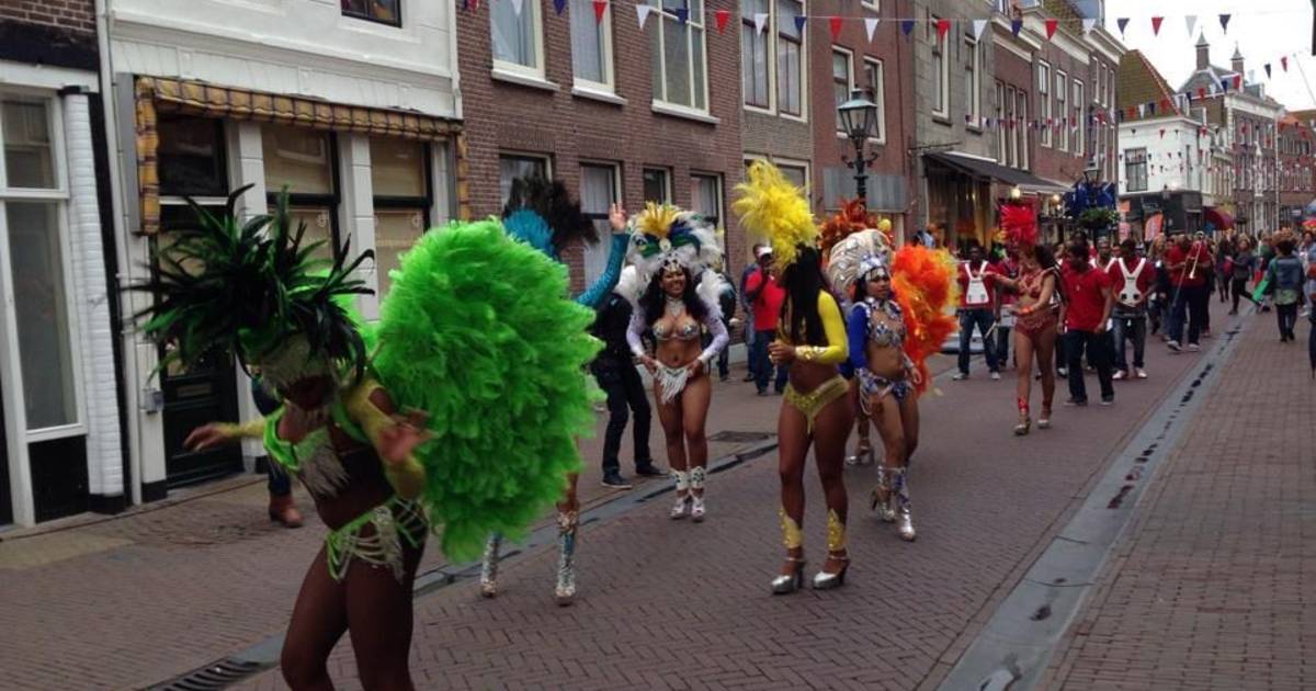 Glitter and glamour in de Brielse binnenstad | Voorne aan Zee | AD.nl