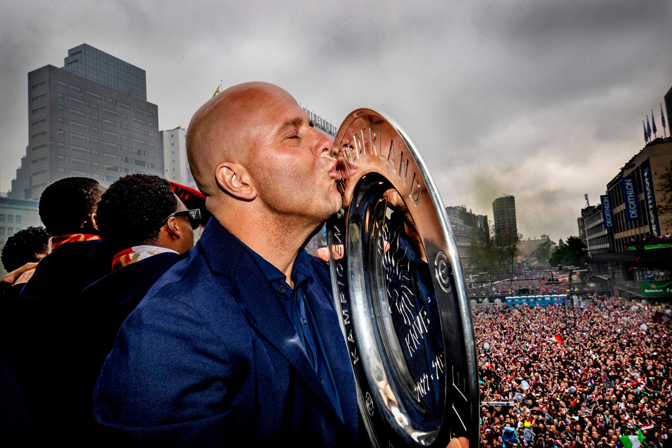 Arne Slot wil in stijl afscheid nemen bij Feyenoord: ‘Dat mensen het ...