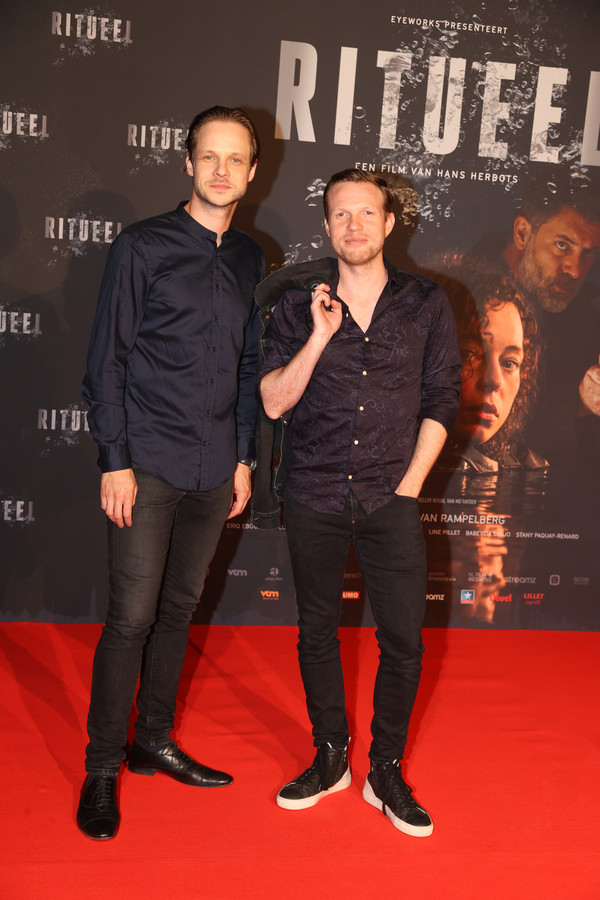 IN BEELD. Kinderen regisseur Hans Herbots stelen show op première ‘Ritueel’ | Foto | hln.be