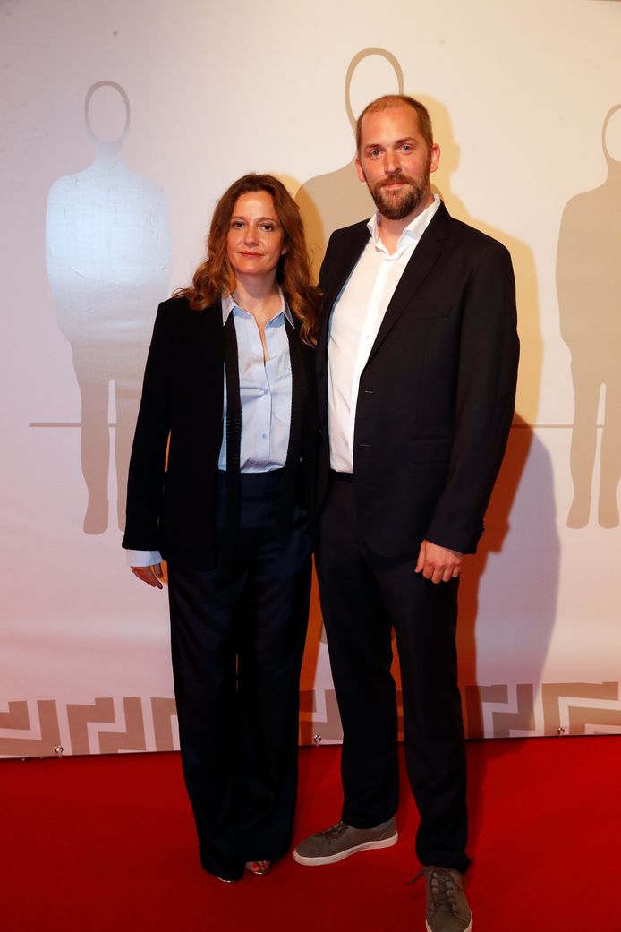 Joke Devynck toont voor het eerst haar vriendin op de Ensors | Showbizz ...