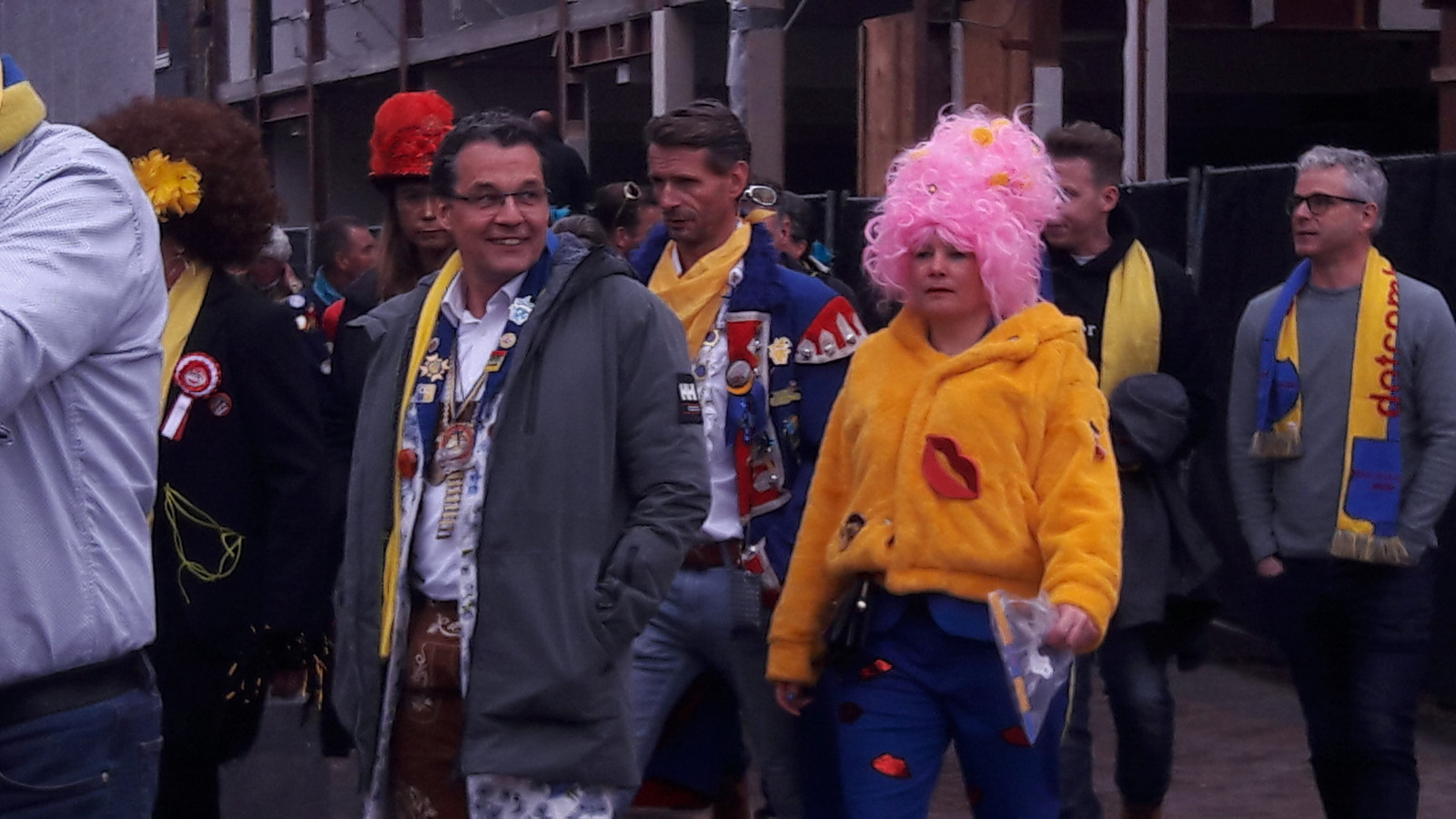 Carnaval in Oss is deze vrijdag gewoon al dik begonnen | Foto | bd.nl