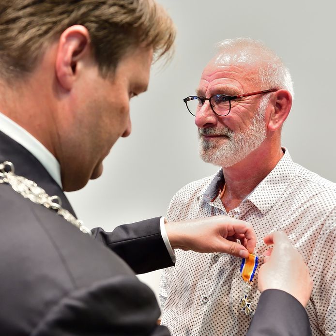 Hoge onderscheiding voor Ad Koevoets uit Roosendaal | Roosendaal | bndestem.nl