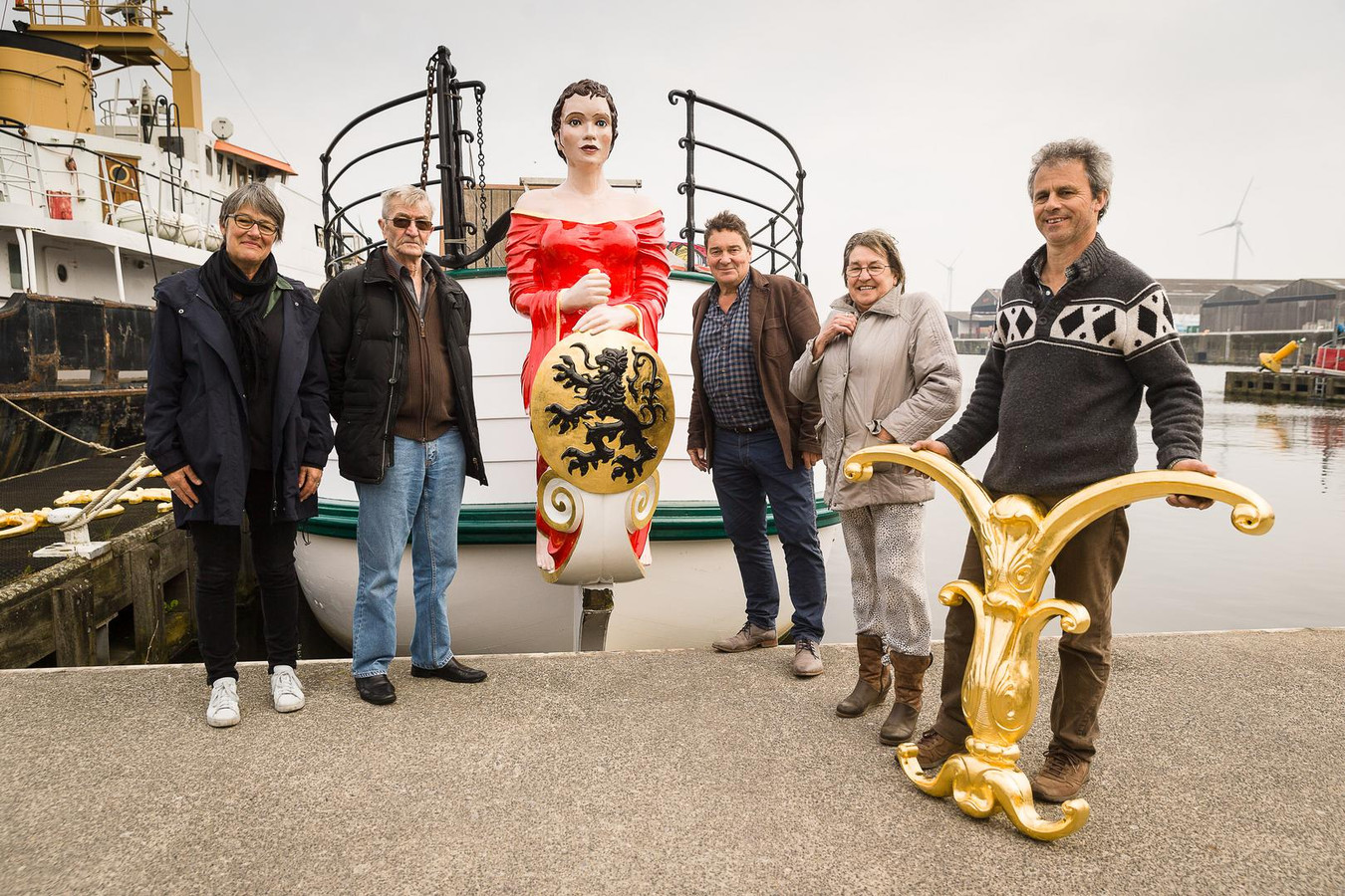 De Barge heeft boegbeeld terug | Foto | hln.be