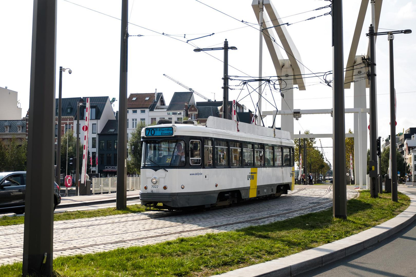 Handelaars voelen zich bedrogen na afschaffing tram over Londenbrug ...