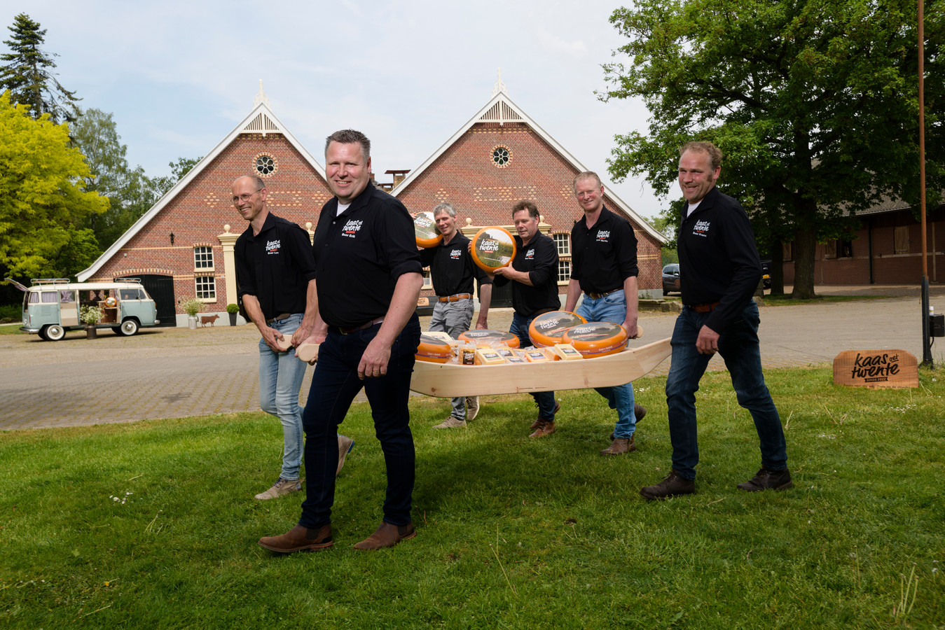 Van staking in Den Haag naar lancering Kaas oet Twente: ‘Zoals Yvon ...