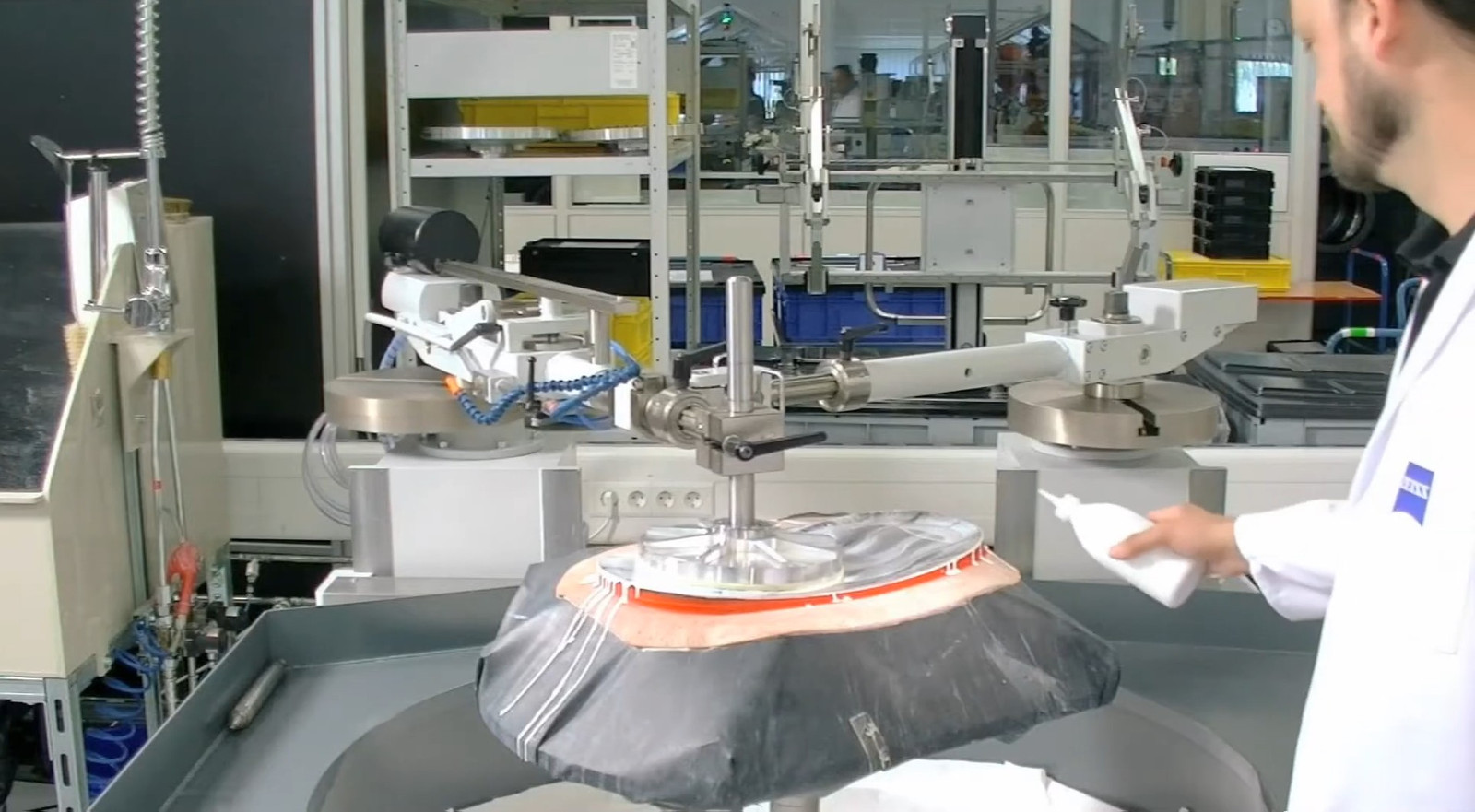 ASML in Veldhoven krijgt Semi Americas Award voor ontwikkeling EUV ...