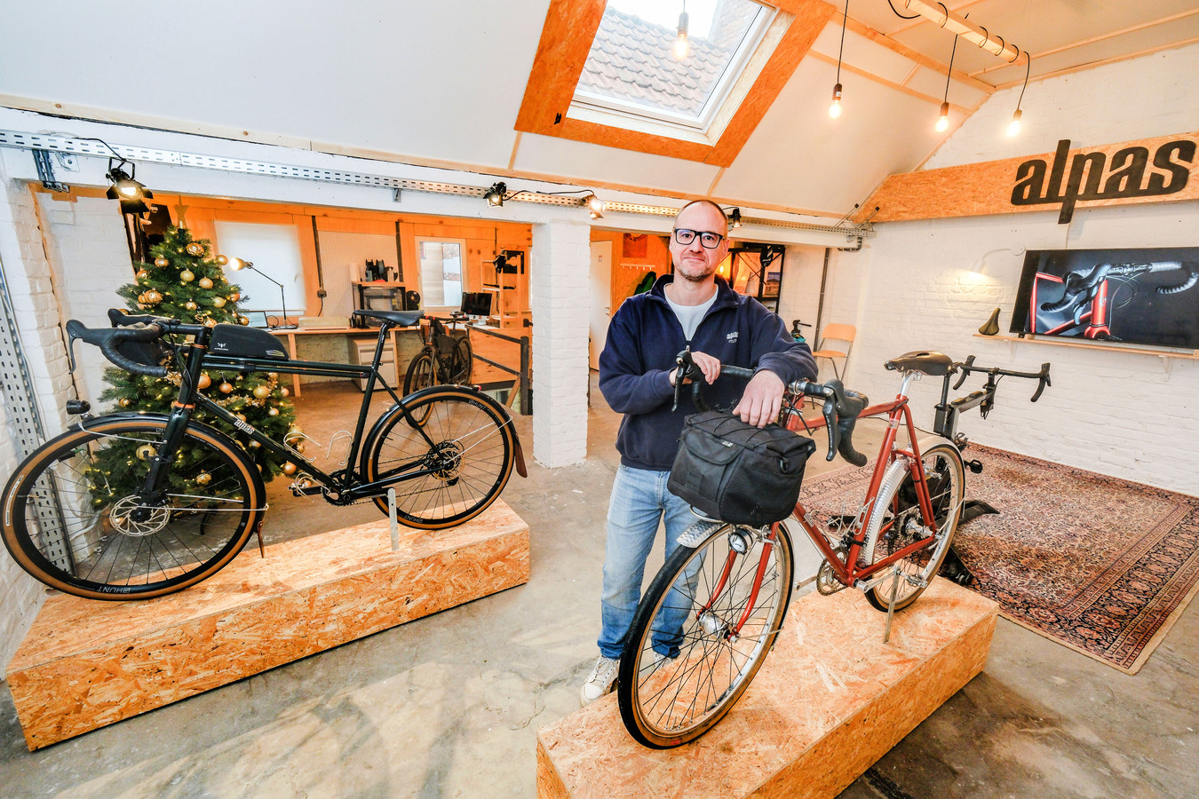 Droomfiets in je hoofd? Dominiek (46) maakt het tot in de details op maat waar, met het nieuwe ...