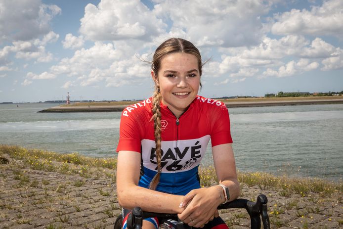 Megan Arens uit Kruiningen wint Bergomloop | Sport in Zeeland | pzc.nl