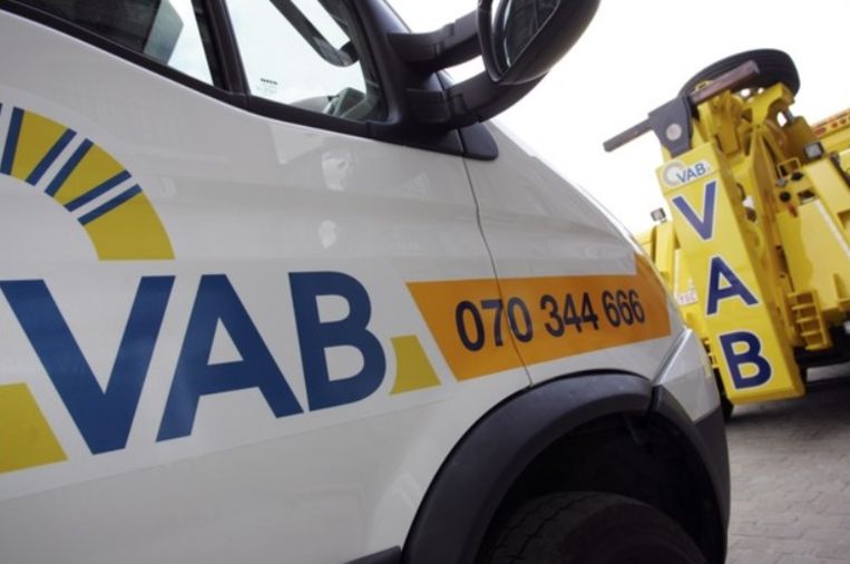 VAB: "Slechts 1 op de 10 nieuwe wagens heeft oplossing bij bandenpech"