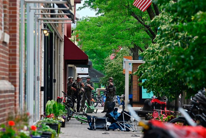 Klopjacht op schutter van 18 à 20 jaar oud: “Dader vuurde vanop een dak” | Schietpartij 4 juli ...