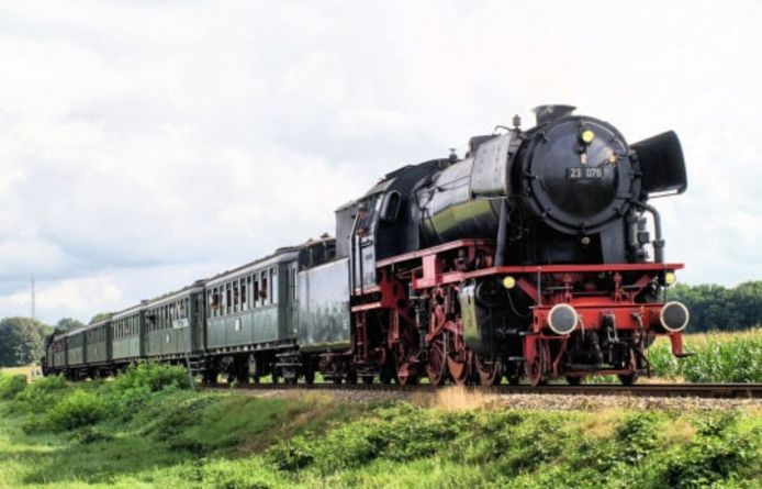 Na 150 jaar rijden er weer stoomtreinen over de Oosterspoorweg: tussen ...