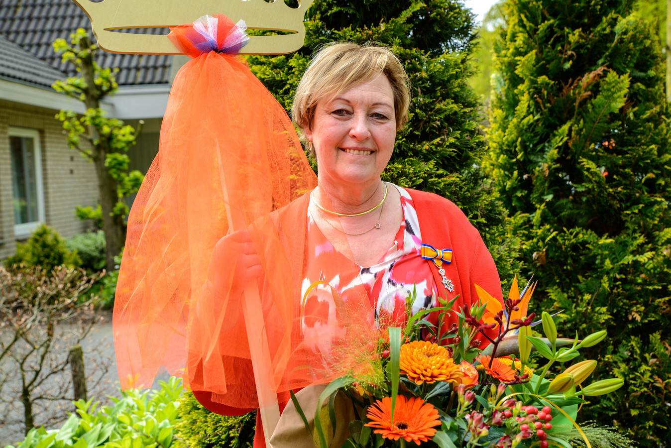 Lintjesregen in Someren flinke plensbui: dertien lintjes uitgereikt ...