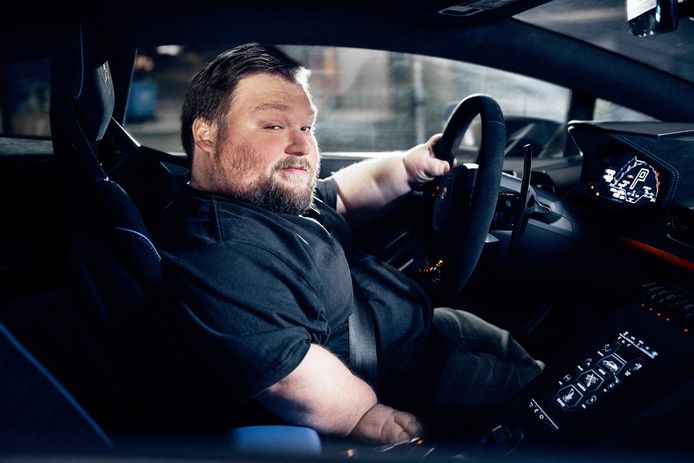 Met deze wagen rijdt William Boeva (33): “Gek genoeg was mijn Mini de ...